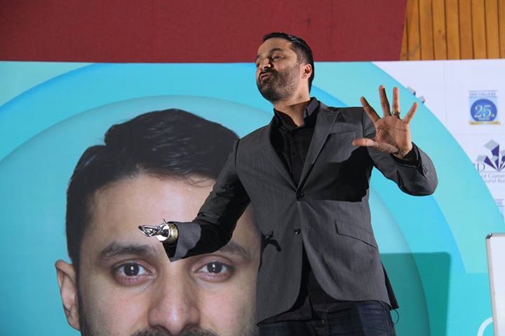 DECLARE- How to be memorable that gets you rebooked | Speakers Institute